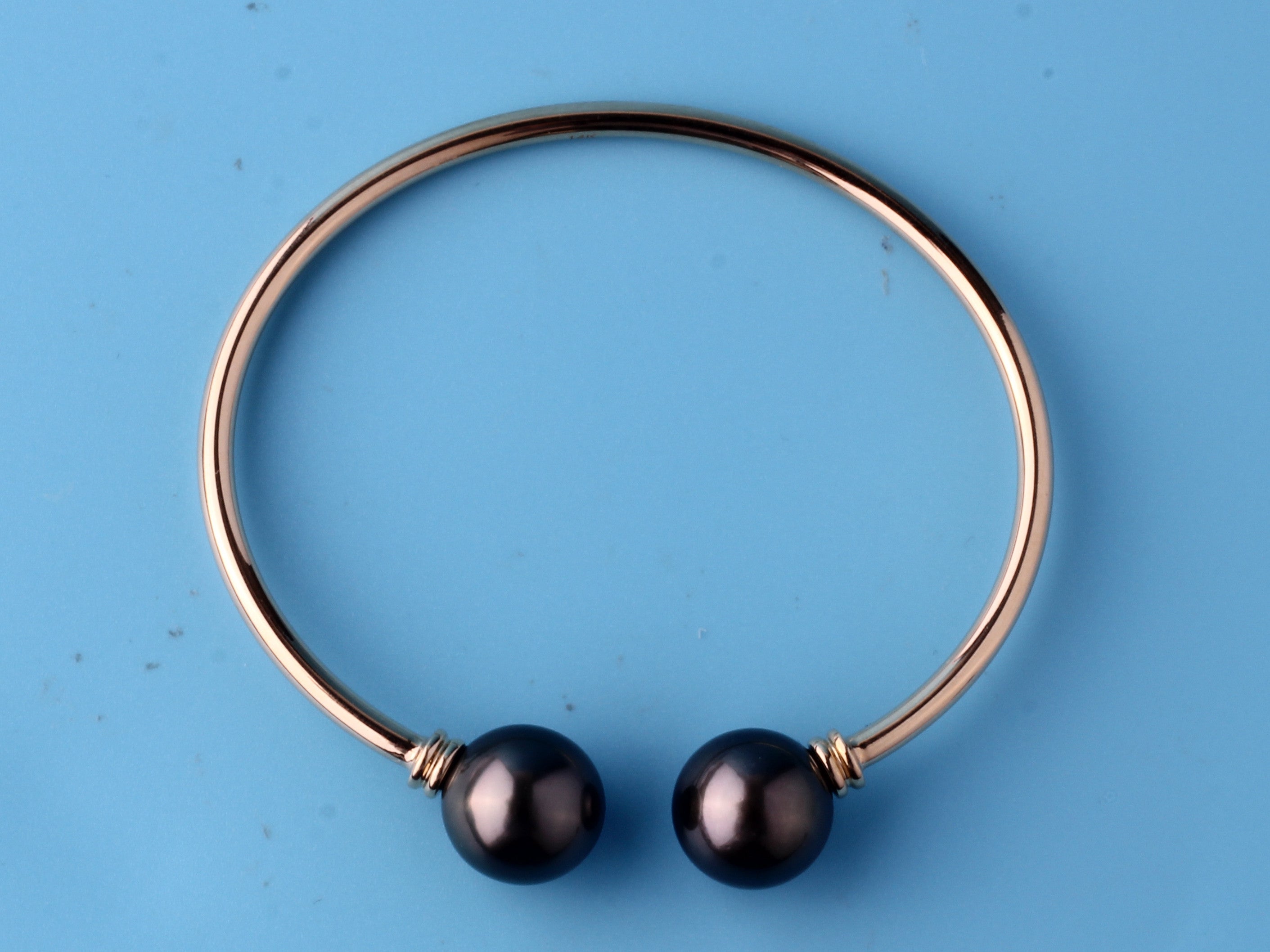 Gold Bangle – Wing Wo Hing Jewelry Group - Pearl Jewelry Manufacturer